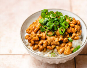 Natto Gohan (Natto and Rice) 納豆ご飯 - Ellie Likes Cooking