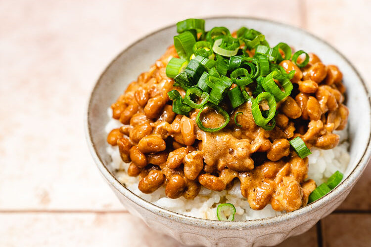 Natto Gohan (Natto and Rice) 納豆ご飯 - Ellie Likes Cooking