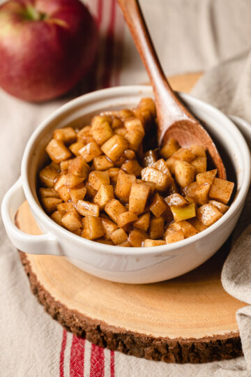 Easy Stewed Apples - Ellie Likes Cooking