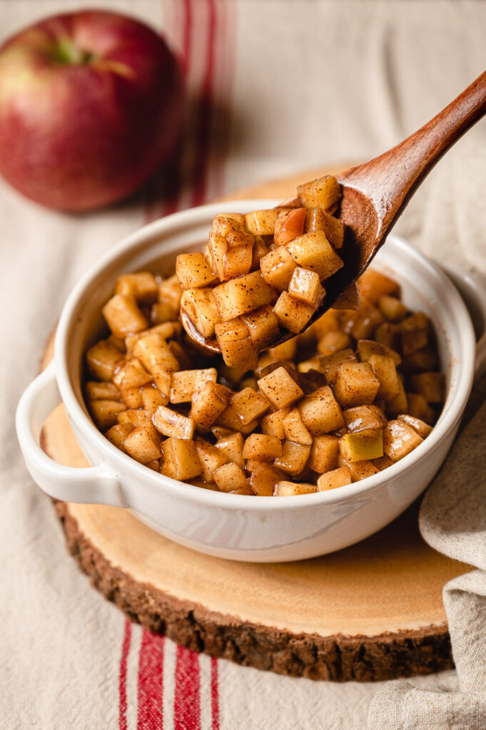 Easy Stewed Apples - Ellie Likes Cooking