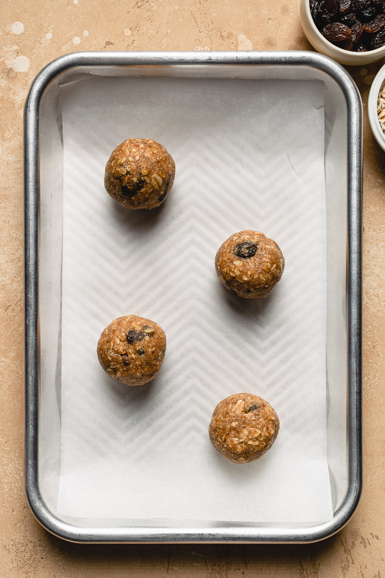 Thin And Crispy Vegan Oatmeal Raisin Cookies Ellie Likes Cooking